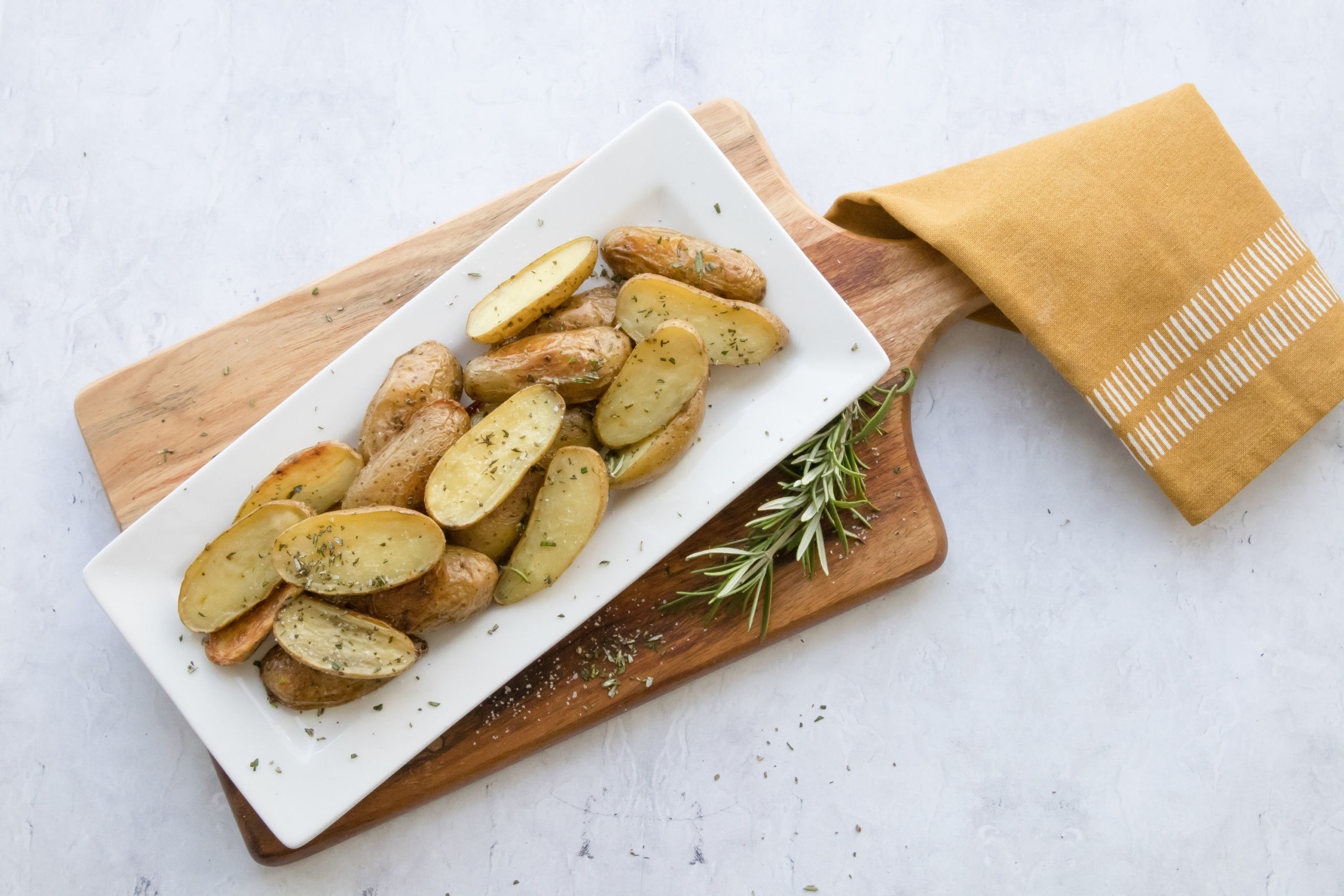 Roasted Rosemary Fingerlings - EarthFresh Recipe
